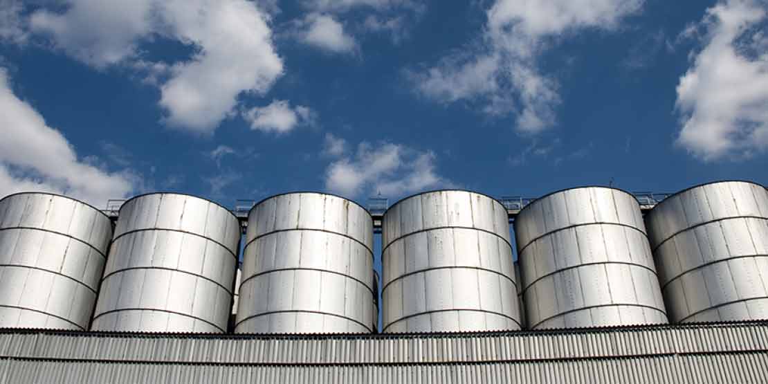 Siloed organizations and effectiveness of the procurement process